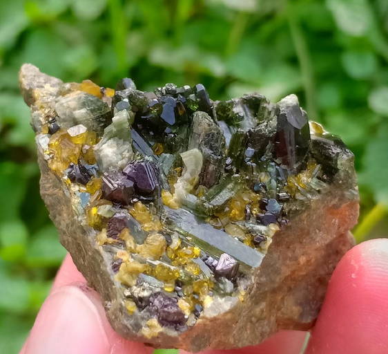 24 Gram Magnetite With Diopisde And Epidote Specimen