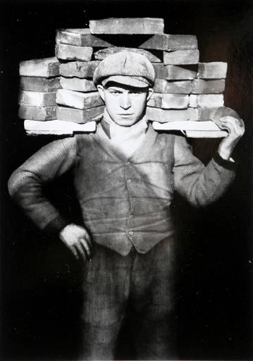 August Sander Bricklayer, 1928