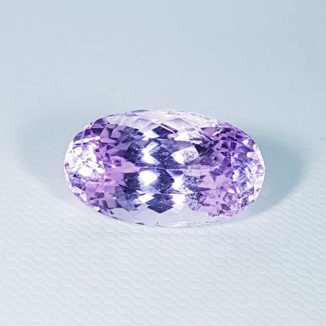 8.23 ct Awesome Oval Cut Natural Pink or Purple kunzite