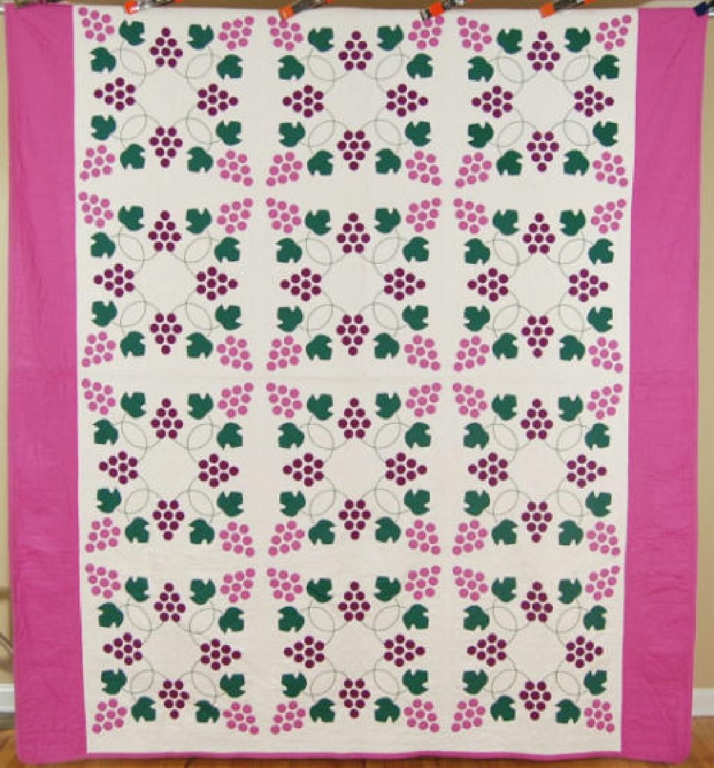 Vintage 30's Grape Vine Applique Antique Quilt