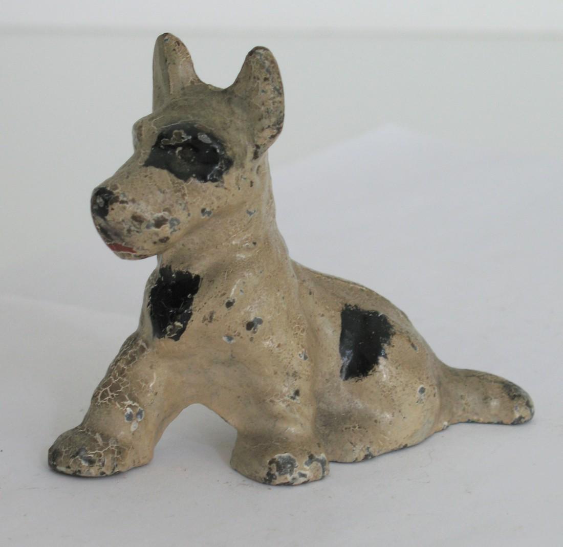 Vintage Cast Iron Dog Figure.