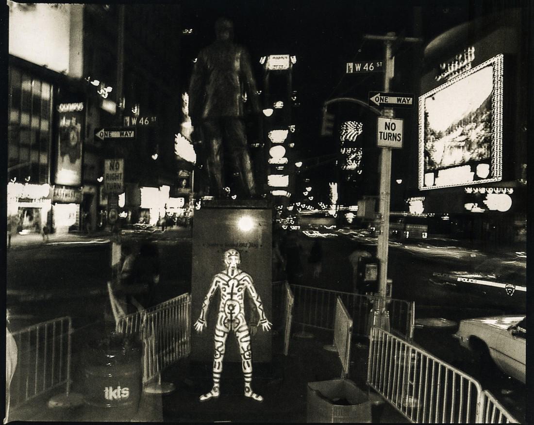 Annie Leibovitz Keith Haring, Times Square, 1986