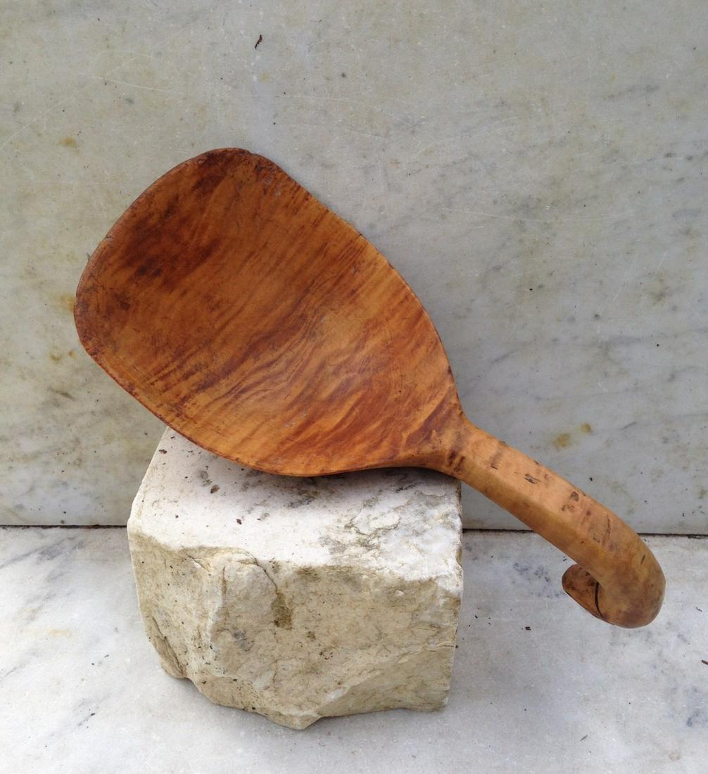 Buy 1800's Large Native American Tiger Maple Scoop | Jasper52 in NY
