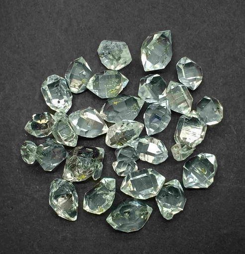 50 Carat Perfact Natural Rare Petroleum Diamond Quartz
