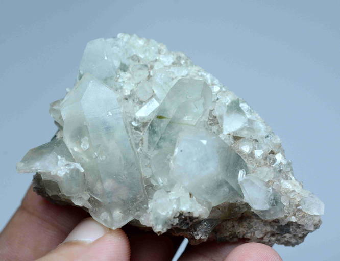 61 Gram Beautiful Natural Chlorine Quartz Specimen