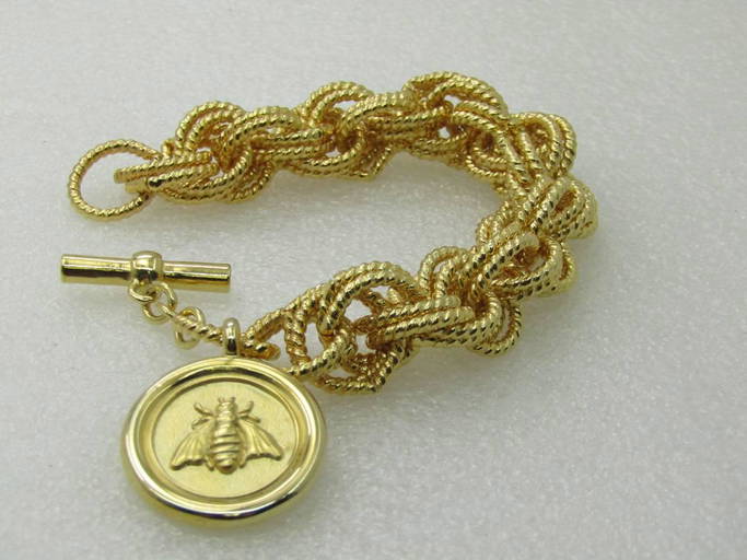 Vintage Joan Rivers Collection Bee Chunky Bracelet,