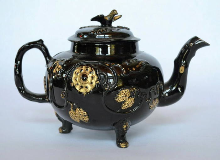 English Jackfield Teapot circa 1760 - Jul 22, 2021 | Jasper52 in NY