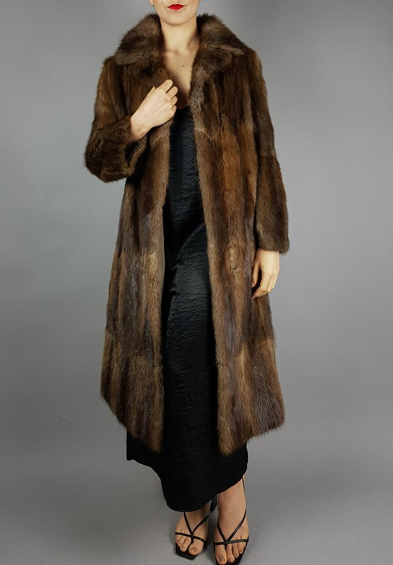 Bid in Vintage European Furs Auction on Aug 08, 2021 by Jasper52 in NY