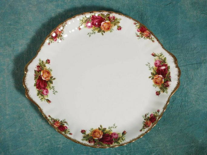 Large Royal Albert Old Country Roses Cake Serving Tray