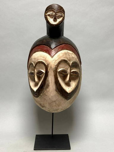 Ekuk Heart mask - Kwele - Gabon - Nov 30, 2021 | Jasper52 in NY
