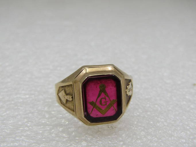 10kt Masonic Ring, Created Ruby, Sz. 13.25 - Feb 23, 2022 | Jasper52 in NY