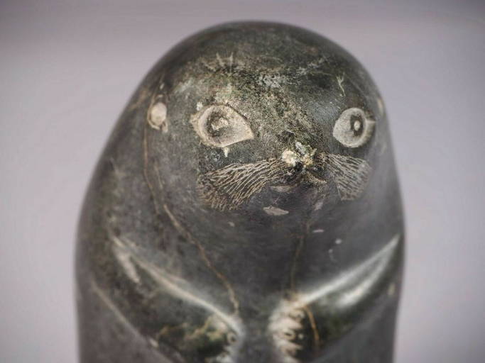 Soapstone Canada Inuit Isapik Smith Signed Rare Item Beaver