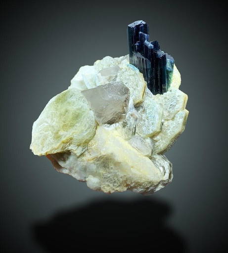 Natural Tourmaline Specimen , Fine Tourmaline Blue Cap Crystal With ...
