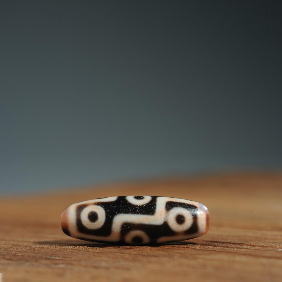 Buy Tibetan nine-eye agate dzi bead | Jasper52 in NY