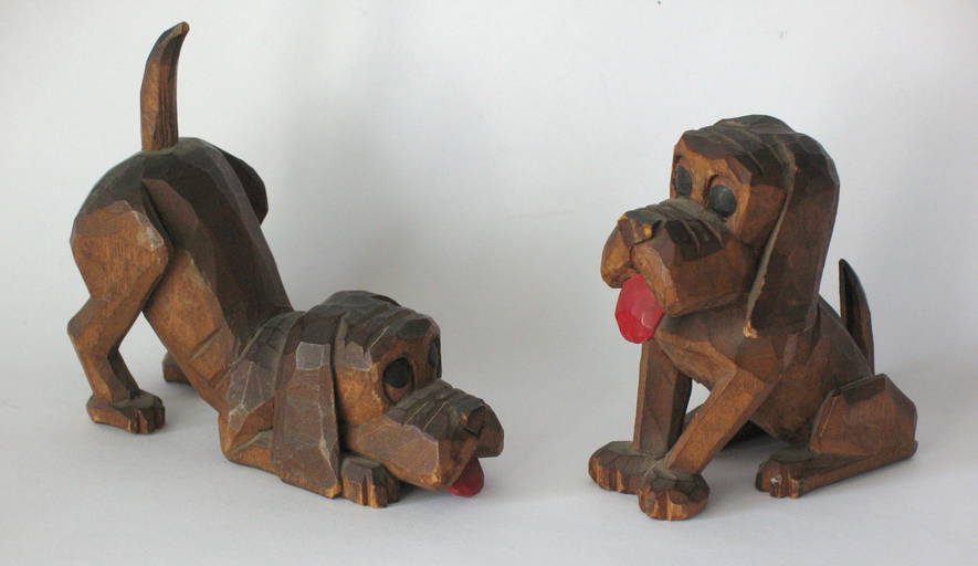Pair of vintage folk art wood carved dogs. (#0272) on Feb 24, 2023 ...