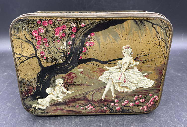 1930's Betta British Biscuits Tin