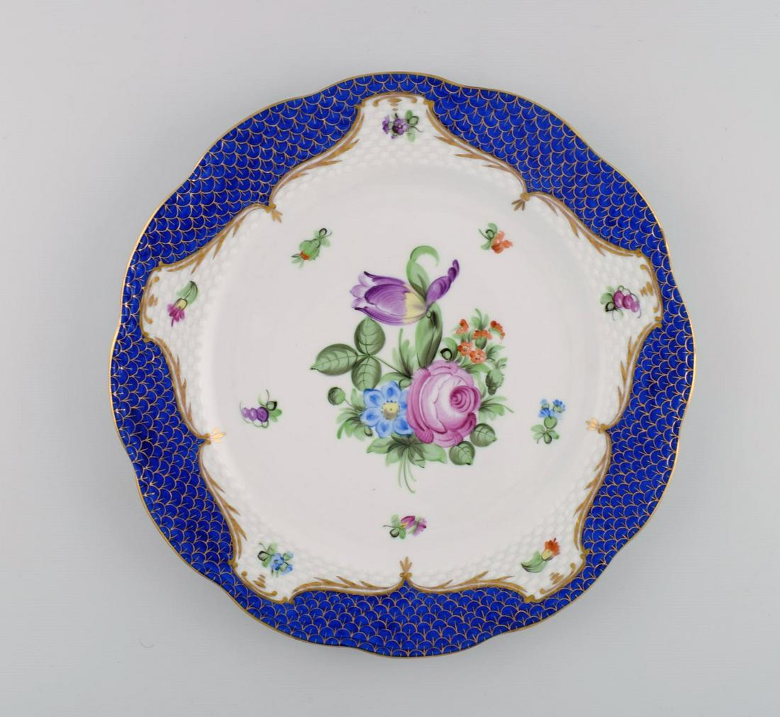 Herend Dinner Plate In Hand-painted Porcelain. Dated 1941. Auction