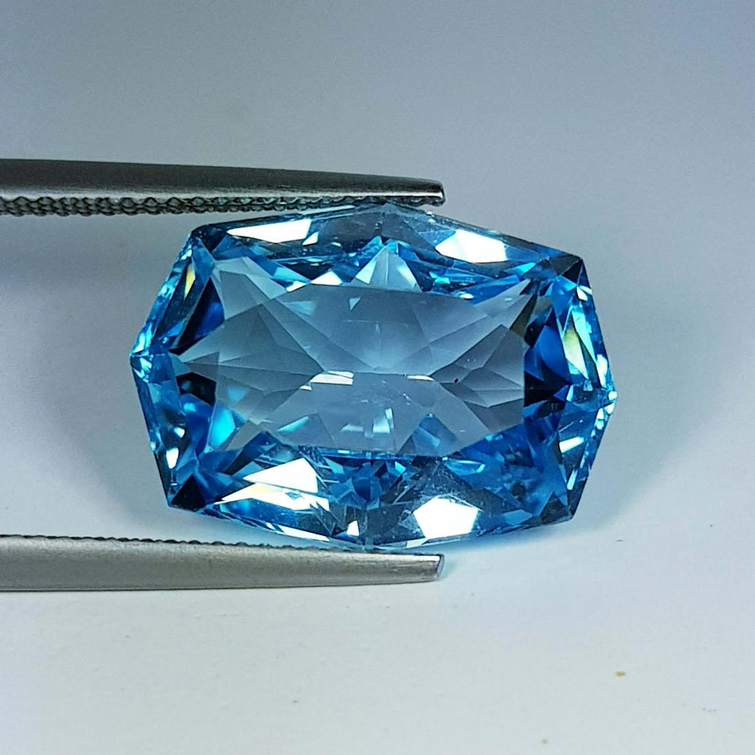 18.08 Ctz Stunning Collection Precision Rectangle Cut Natural Topaz Auction