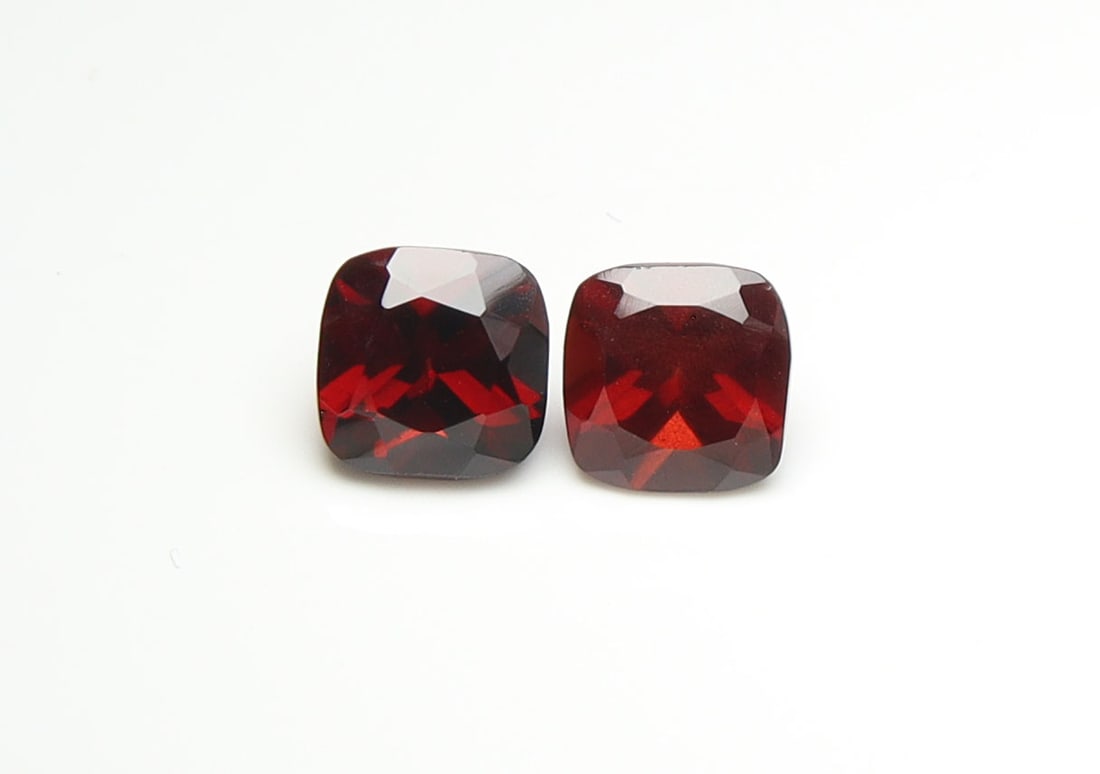Stunning " Natural Pyrope Almandine Garnet " 2.58 Cts Natural Pyrope ...