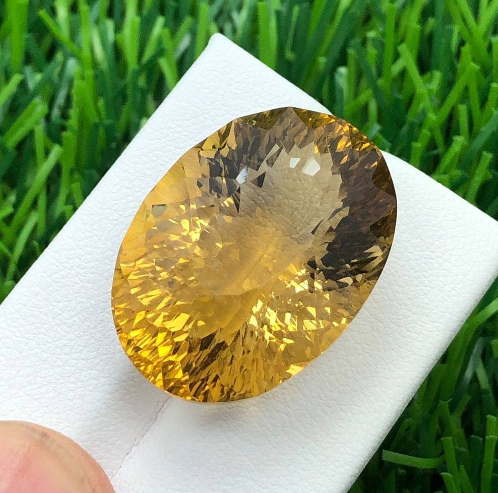 43 Carats Beautiful Golden Citrine Gemstone Auction