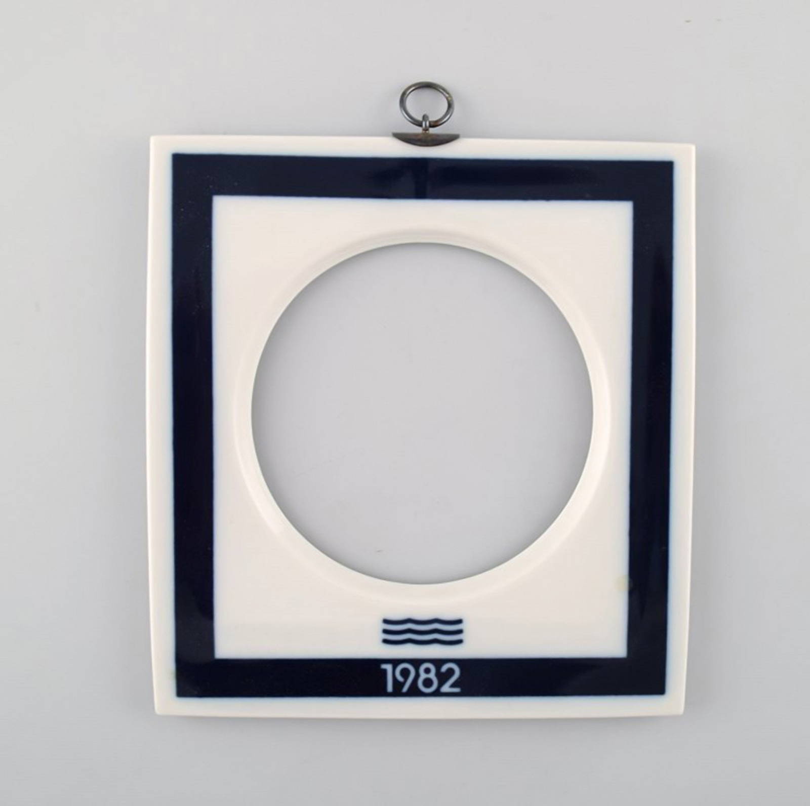 Royal Copenhagen Annual Frame From 1982 (large) With Hanger In Sterling ...