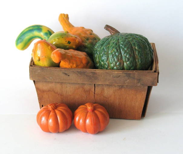 Vintage Miniature Country Store Gourd Display.
