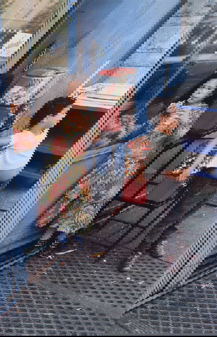 Helen Levitt - Children With Gumball Machine Auction