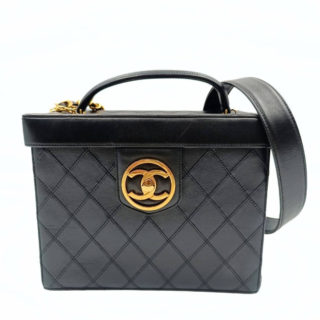 Buy Chanel Quilted Trousse Bag In Black Leather And Gold Chain ...