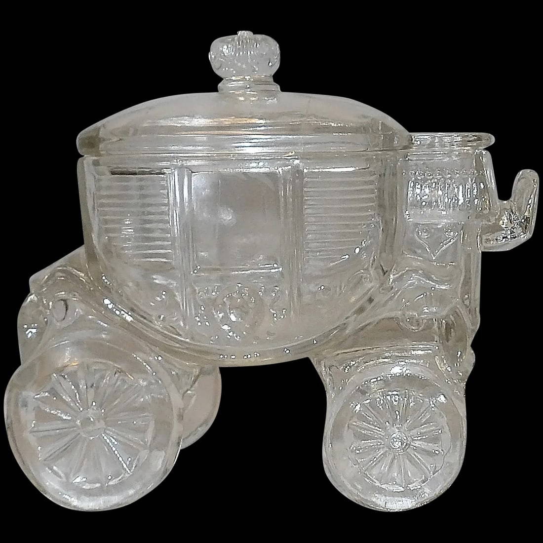 Vintage 1970’s L. E. Smith Glass Stagecoach With Lid Candy Dish Auction