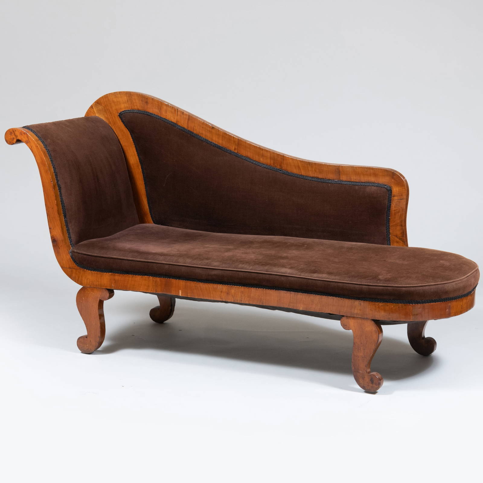 Small Biedermeier Walnut Corduroy Upholstered Recamier Auction