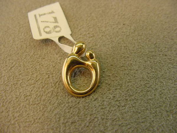 6178: 14K GOLD KAYNAR MOTHER AND CHILD PENDANT - May 19, 2008 | Rose ...