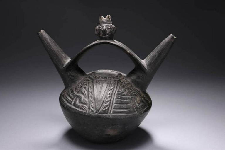 Pre Columbian Chimu Double Spout Vessel