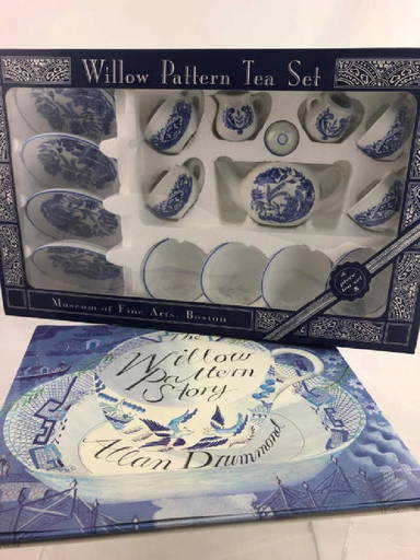 16pc. Willow Pattern Tea Set Mfa Boston W/ Book