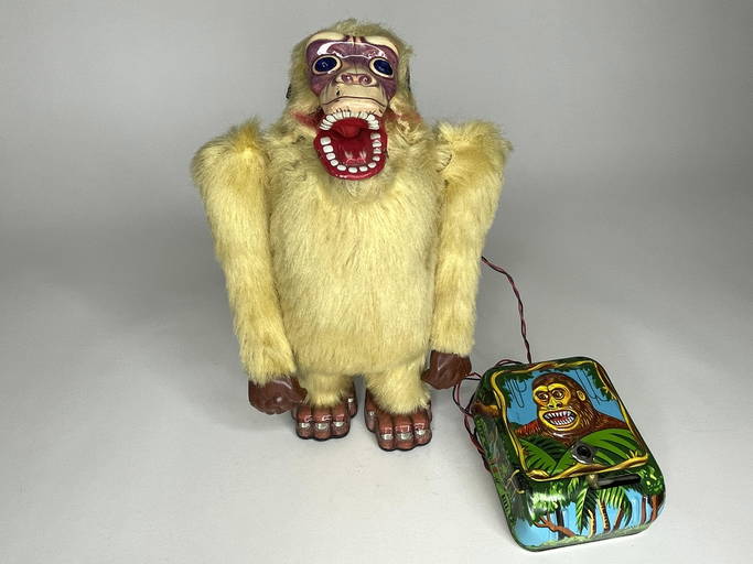 Battery Operated Nomura Screaming Gorilla