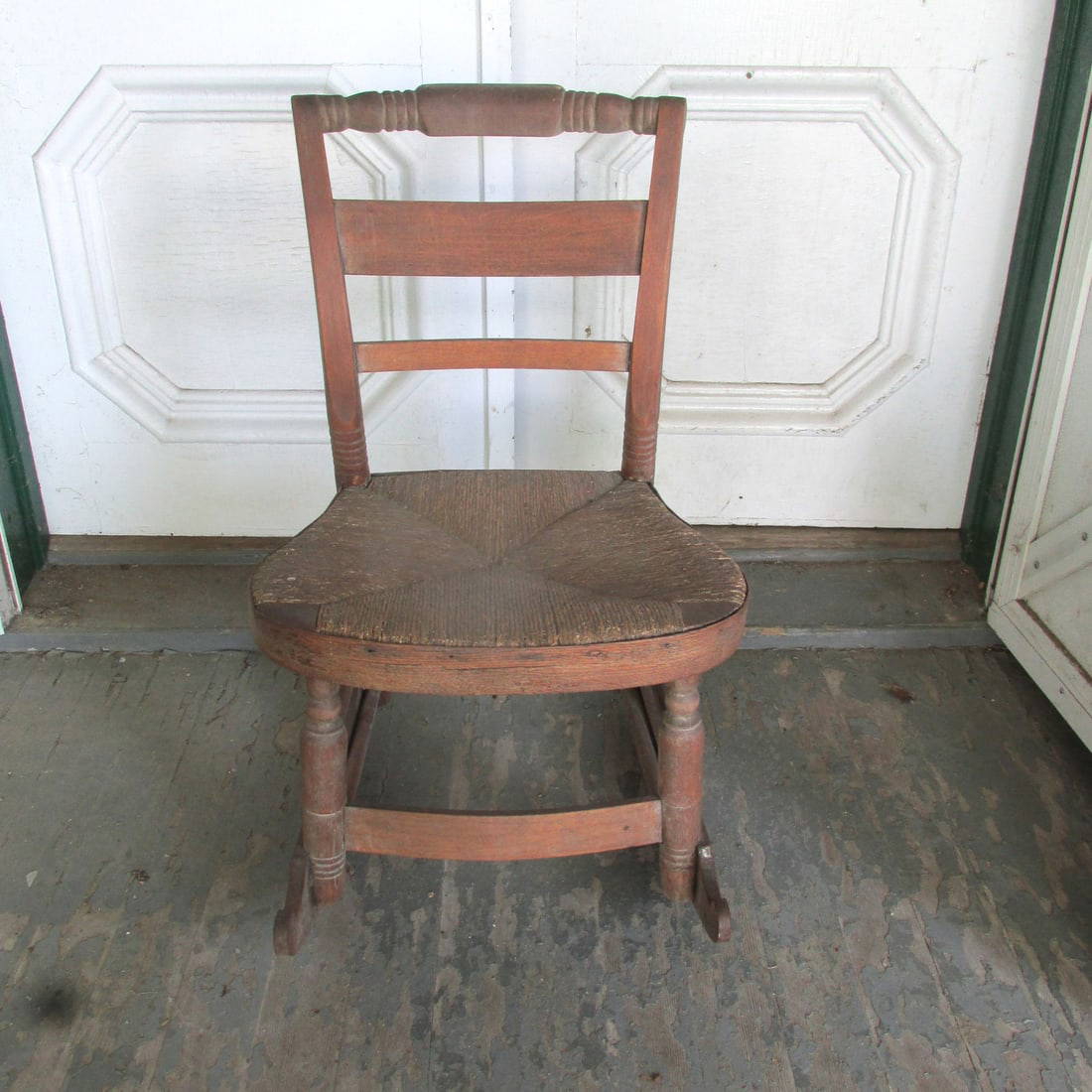 Very Early American Rocking Chair Auction