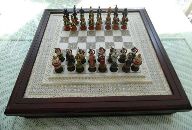 Raj Chess Set By Franklin Mint Extremely Rare Set