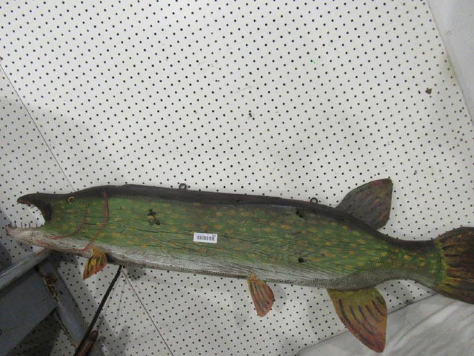 Large wooden Musky trade sign - Apr 06, 2019 | Atlee Raber Auctions in OH