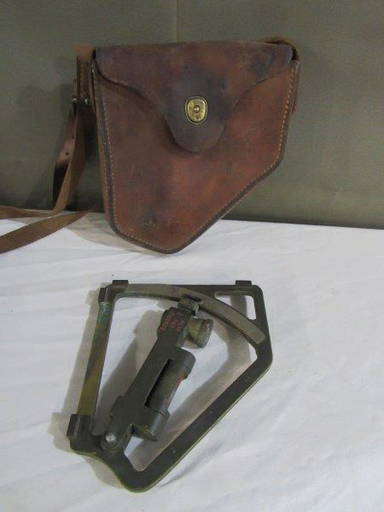 Wwii U.s. Army Quadrant Gunnner Clinometer Level W/