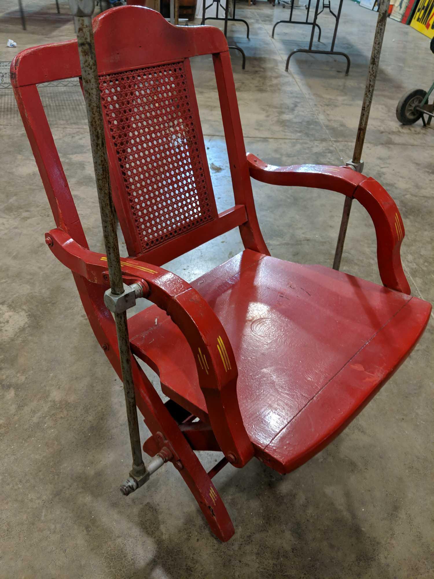 Antique Carnival "guess Your Weight" Tripod And Scale