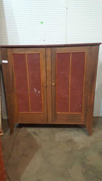 Primitive Country pie safe - Feb 01, 2020 | Atlee Raber Auctions in OH