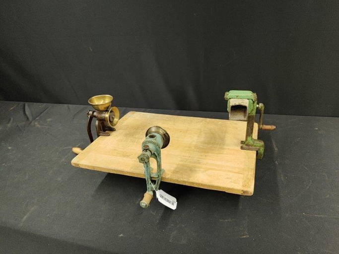 Primitive cutting board and 3 kitchen grinders (#0326) on Jan 31, 2022 ...