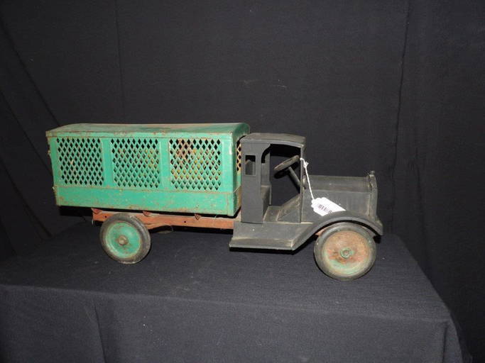 Early Keystone toy truck (#0506) on May 03, 2022 | Atlee Raber Auctions ...