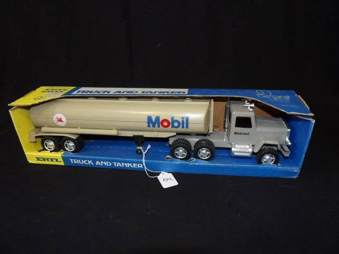 Ertl Mobil Advertising Truck And Tanker