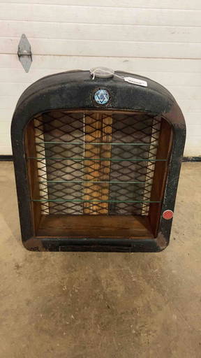 Dodge Brothers radiator Shelf (#1245) on Dec 28, 2022 | Atlee Raber ...