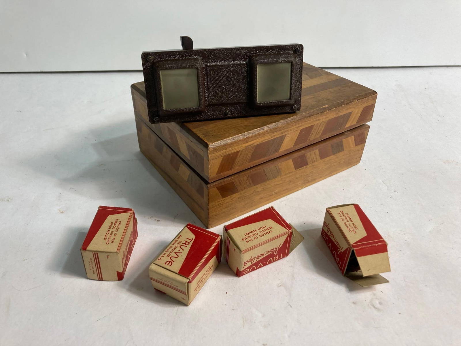 Picture Slide Viewer & Wood Inlaid Box Auction