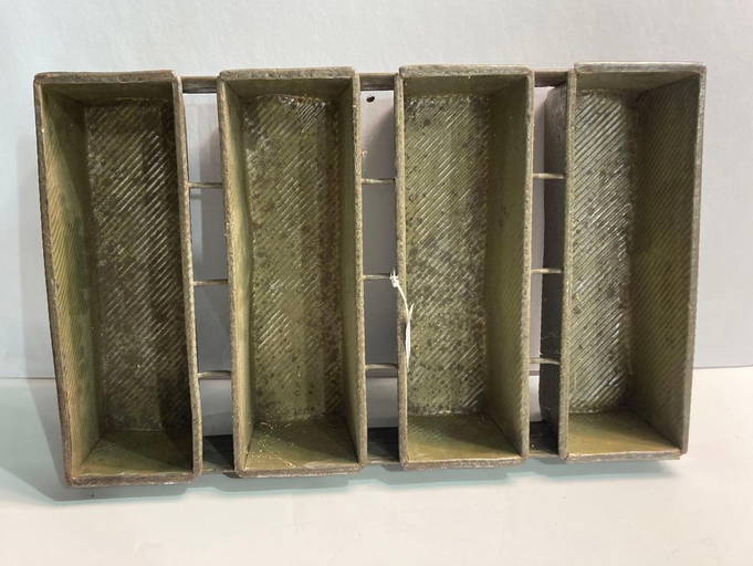 4 Loaf Bread Pan