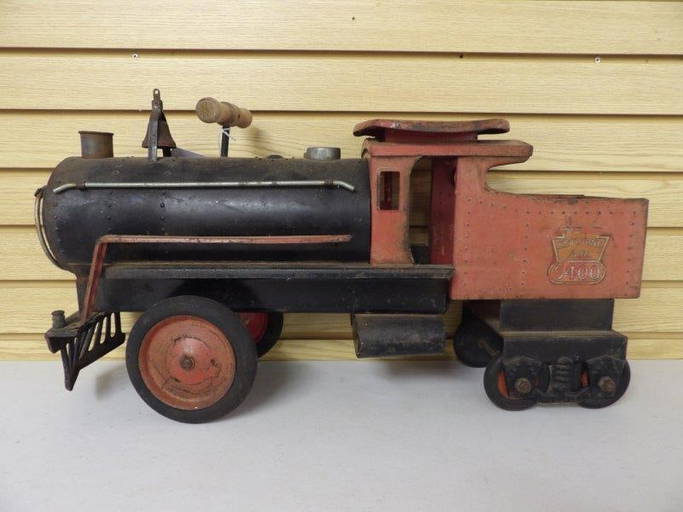 Vintage Keystone R.r. Pressed Steel Ride On Locomotive