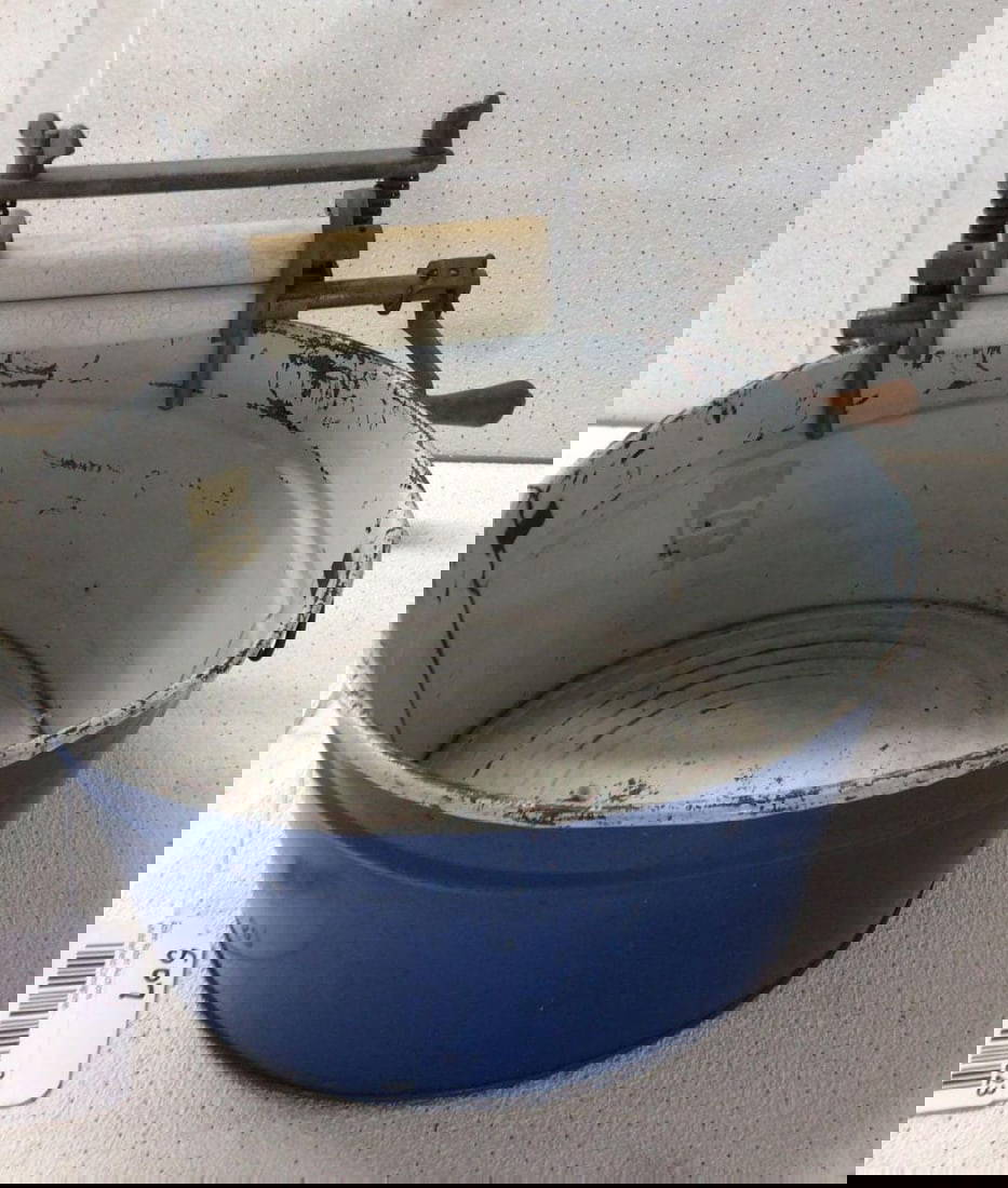 Miniature Wash Tub & Wringer Auction