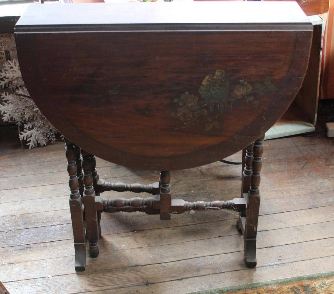 Gable Leg Table Auction