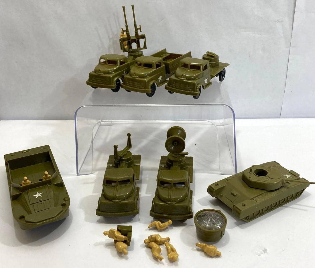 Pyro Plastic Military Vehicles Auction